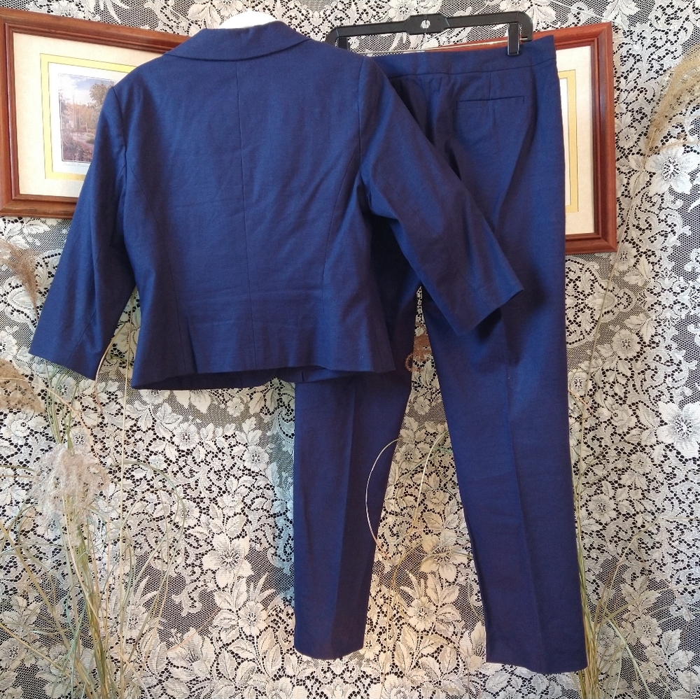 Susan Lucci Navy Blue Rare Vintage Suit Princess Seam Gem